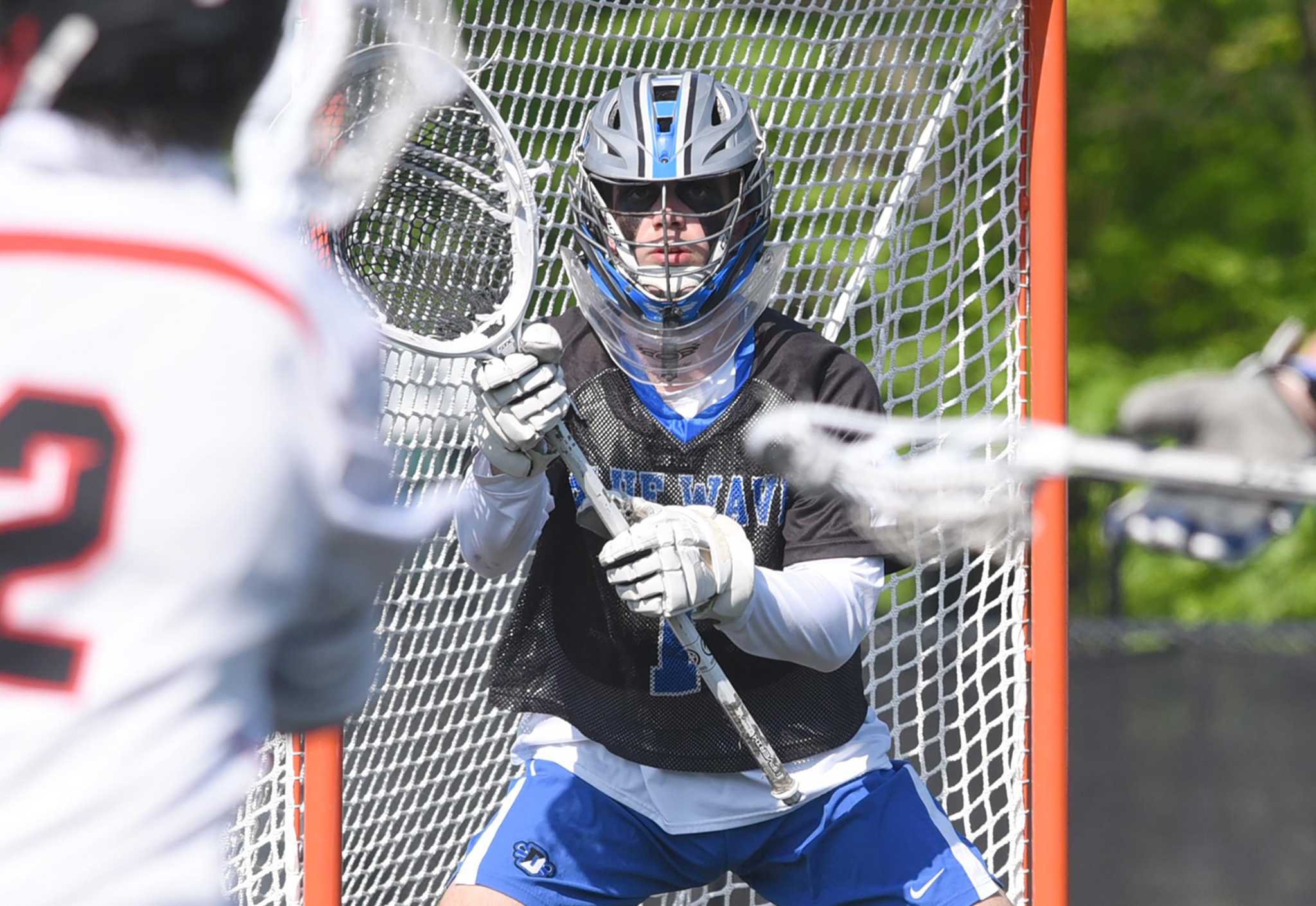 Darien’s Demopoulos a commanding presence in net