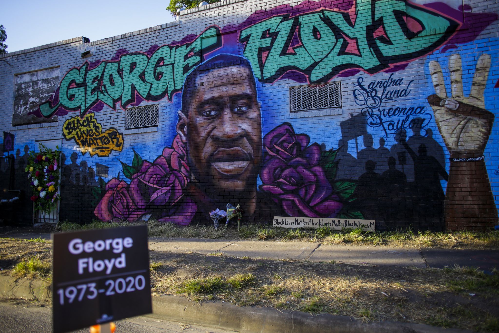 On the anniversary of his death, Houston and the world pay tribute to ...