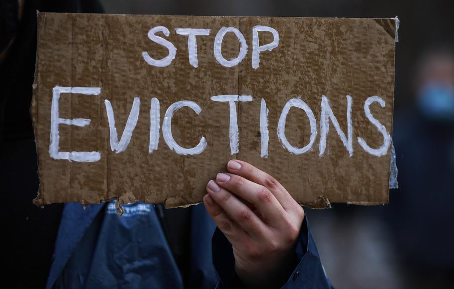 Oakland law requiring landlords to pay evicted tenants’ relocation ...