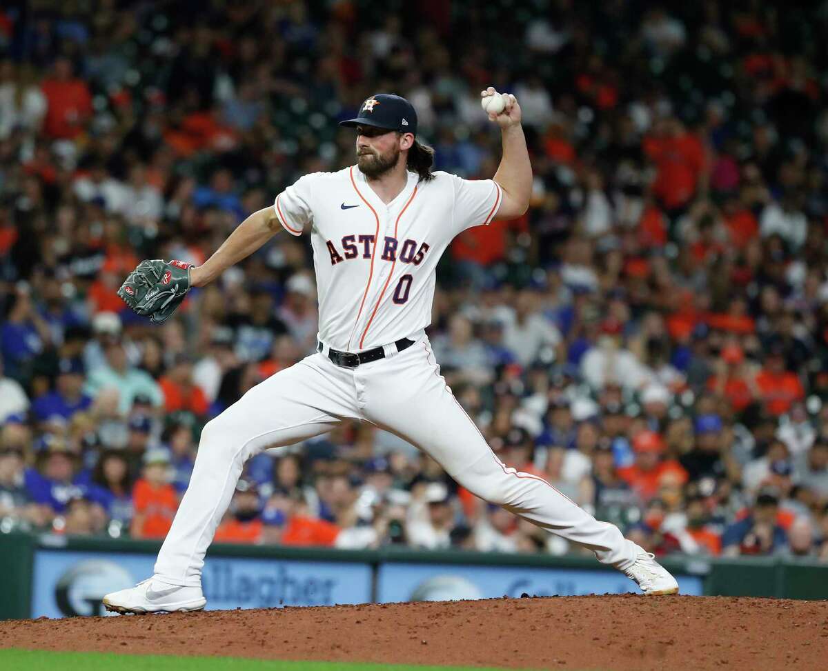 Astros' Kent Emanuel departs quickly with 'elbow discomfort'