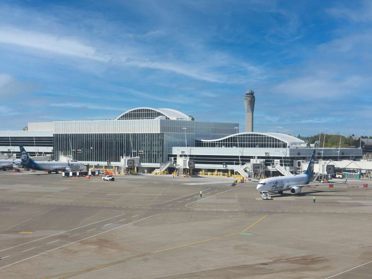 New gates in Sea-Tac Airport's renovated North Satellite open for ...