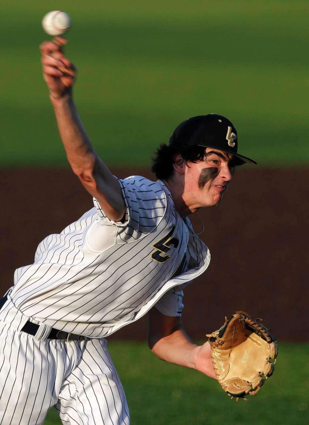 BASEBALL: Holdren, Barbers Hill edge Lake Creek in Game 1