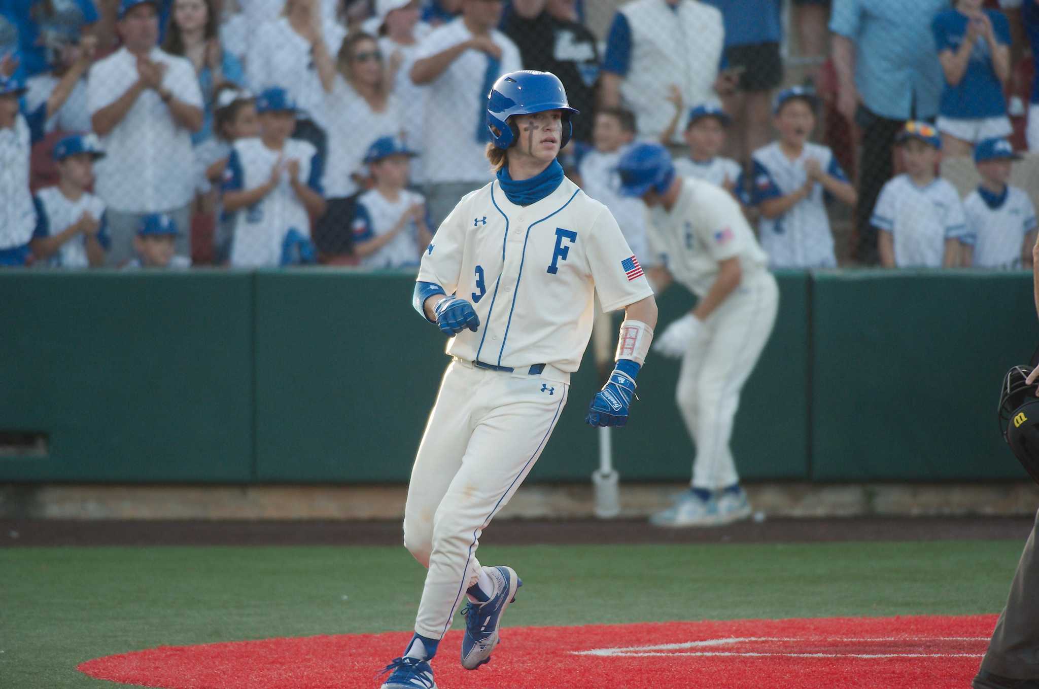 Baseball playoffs: Friendswood edges College Station, 4-1