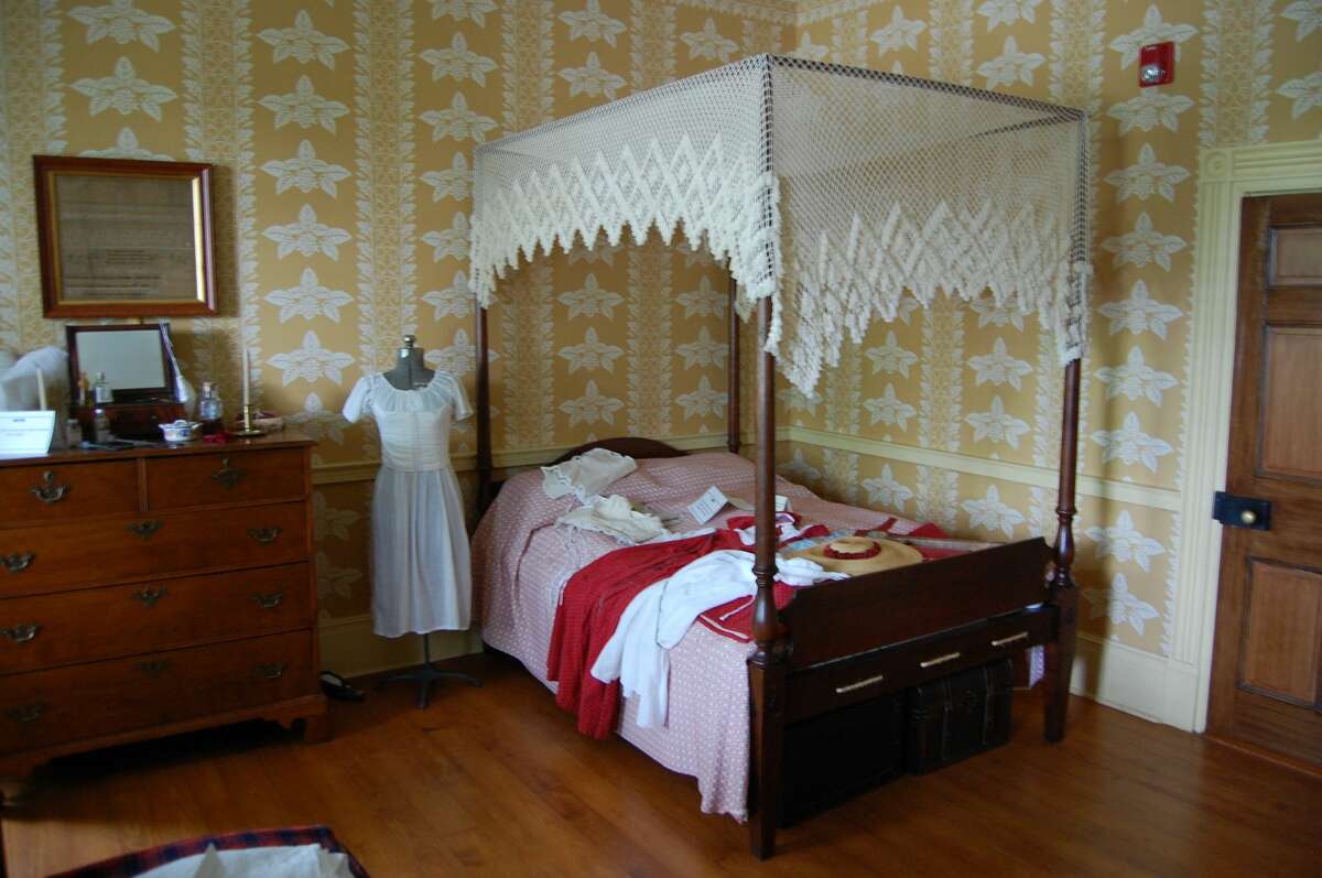 Col. Stephenson House takes visitors back in time