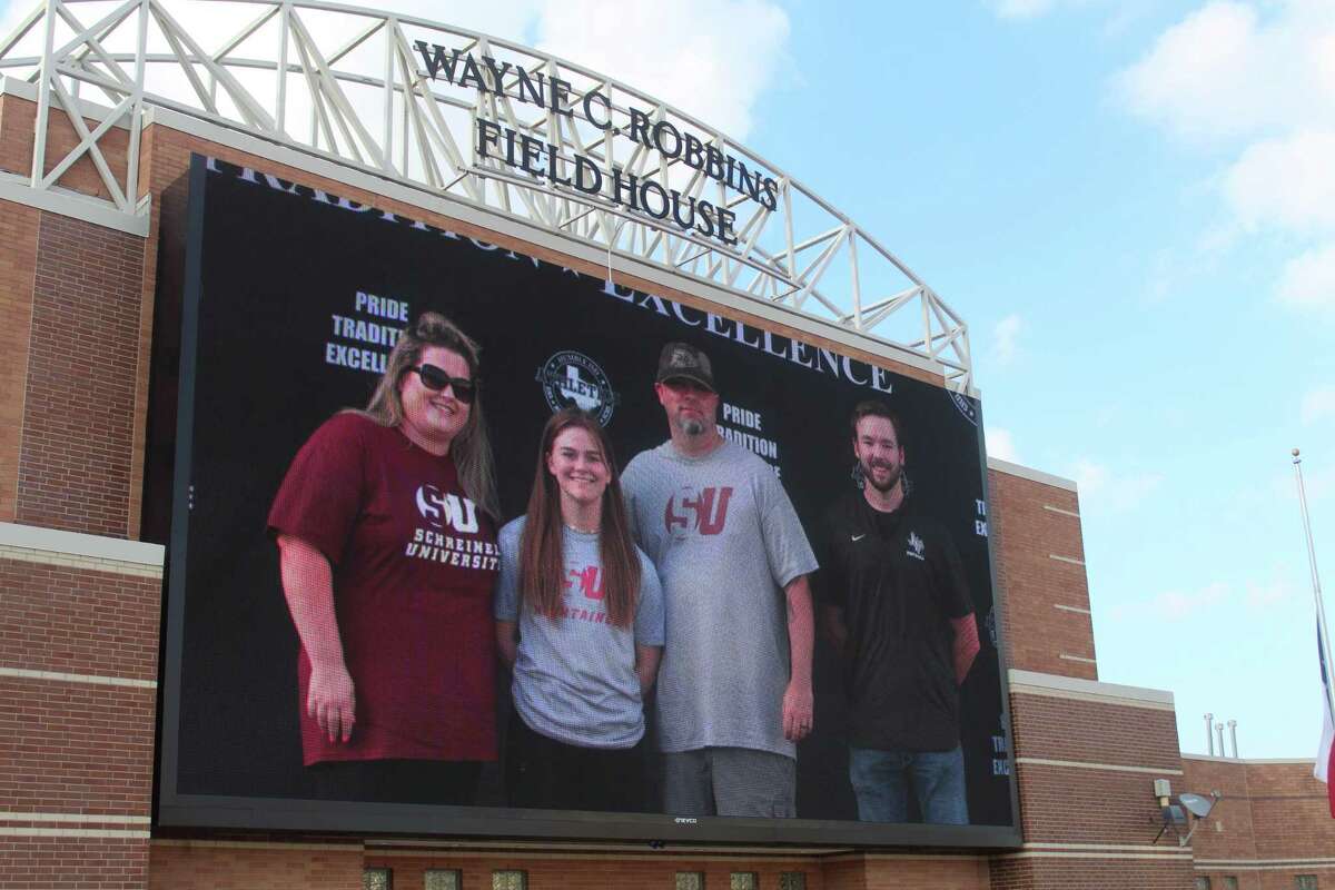 Humble ISD celebrates over 100 athletes headed to collegiate programs