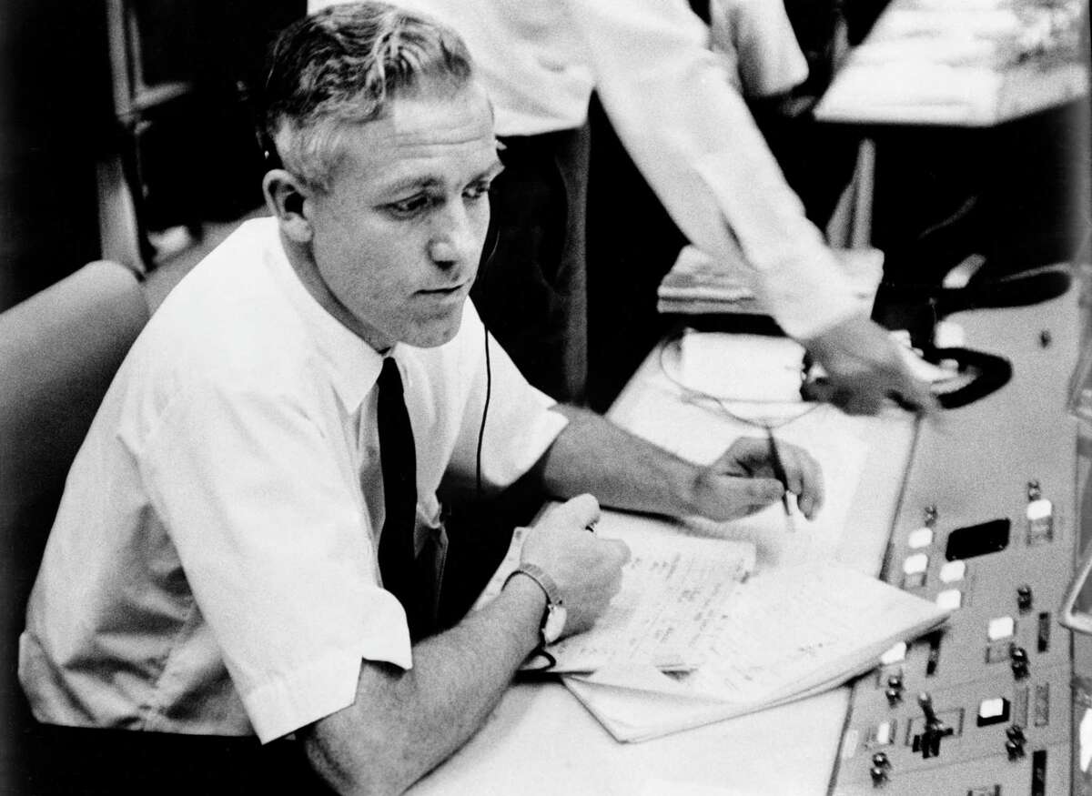 Apollo 13 Mission Control Director