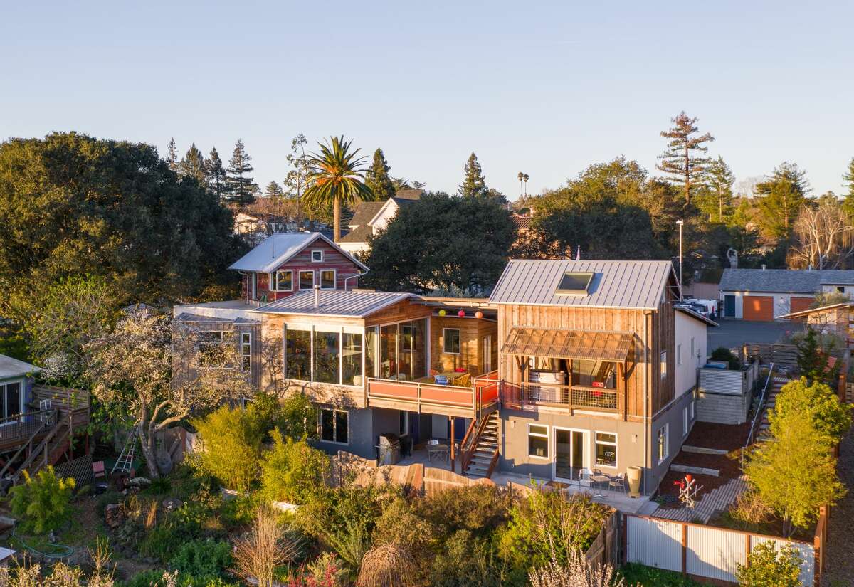 The ‘MIJI’ house is on the market for $2.7 million: ‘Never seen ...