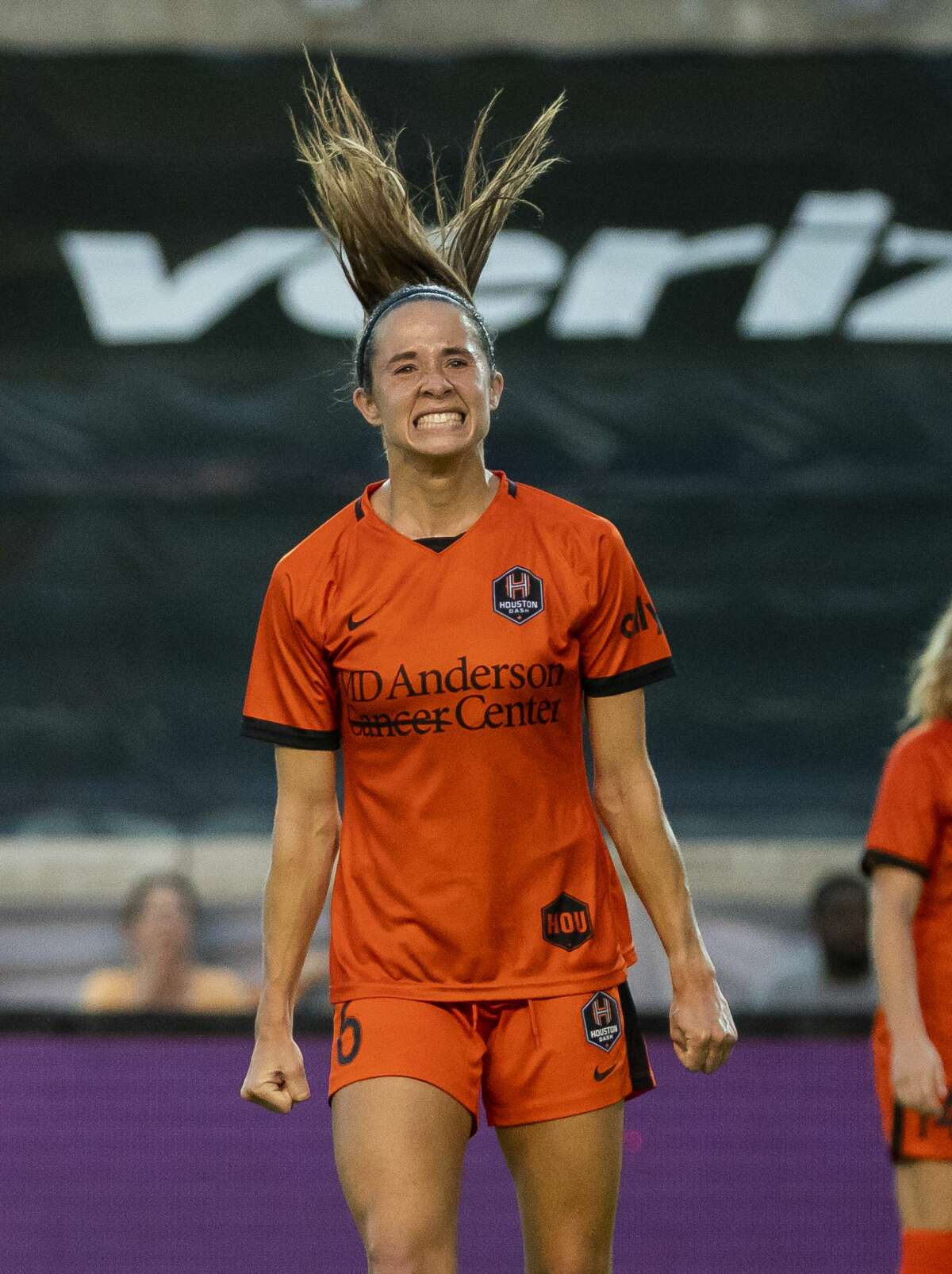 Kristie Mewis lifts Dash to first win of season