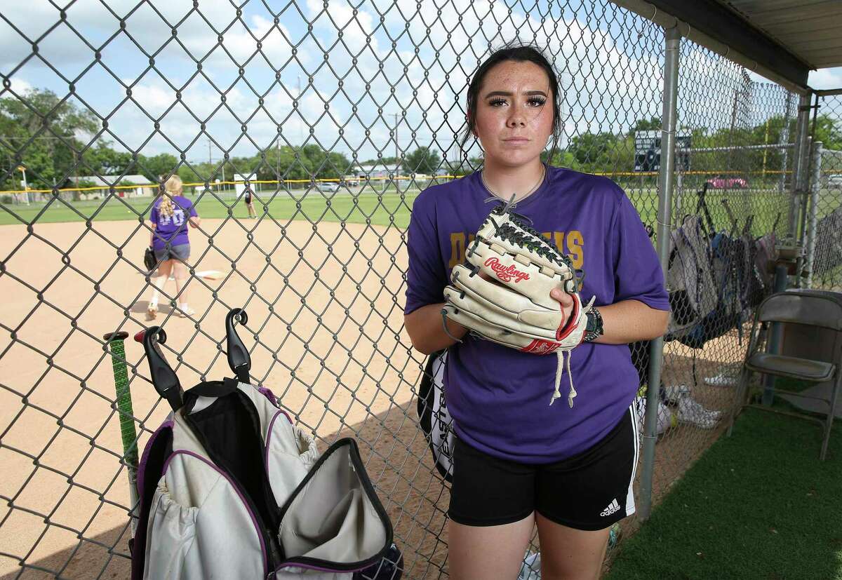 Junior hurler recovers from COVID-19 to lead Cowgirls back to state