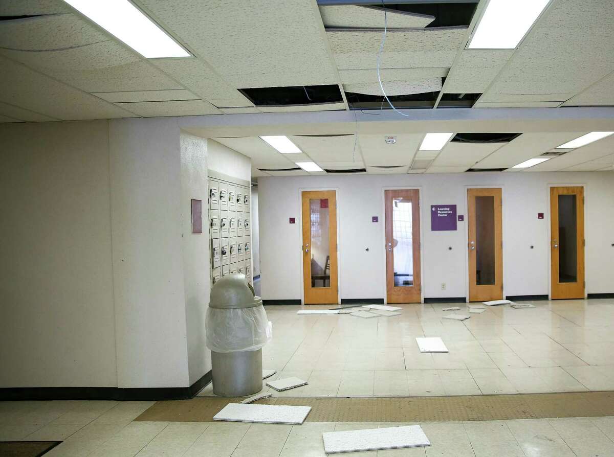 Two Houston universities opened in 1927. One exploded in growth. The ...