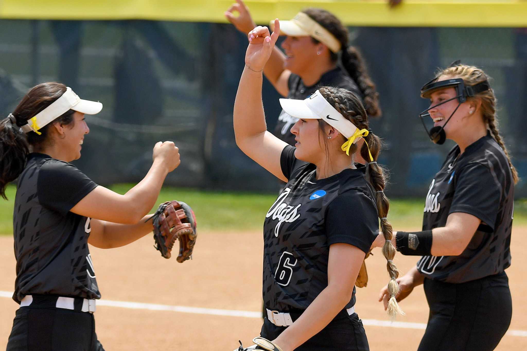 Texas Lutheran softball’s two-year national championship defense falls ...