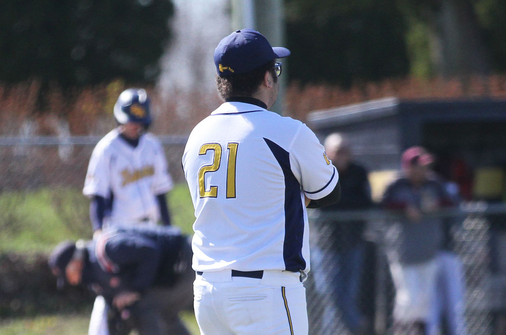 Baseball roundup: Hatchets, Pirates split; Lakers, Red Hawks, Bearcats win