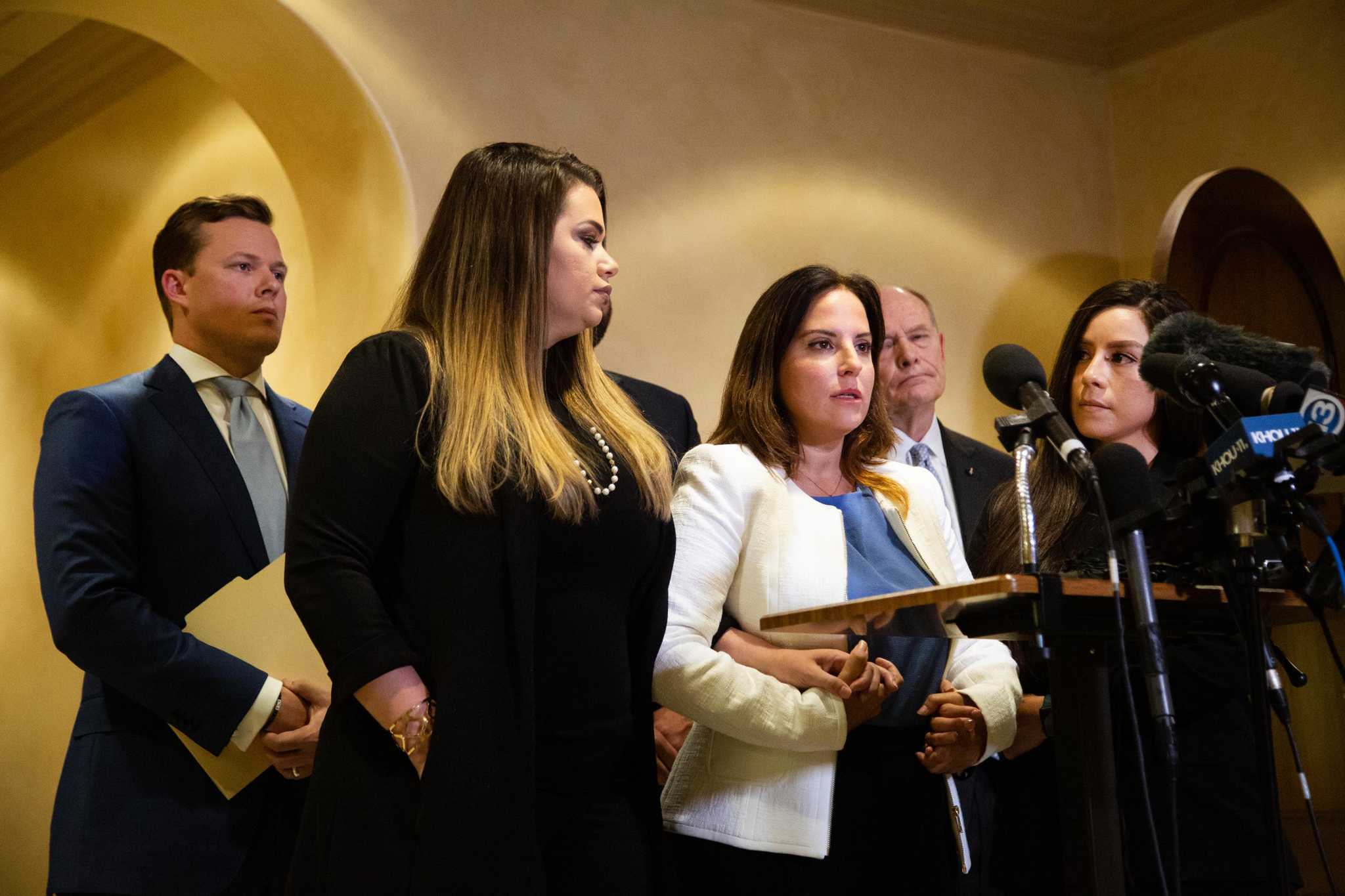 Harris County lieutenant pressured rookie deputy to simulate sex during ...