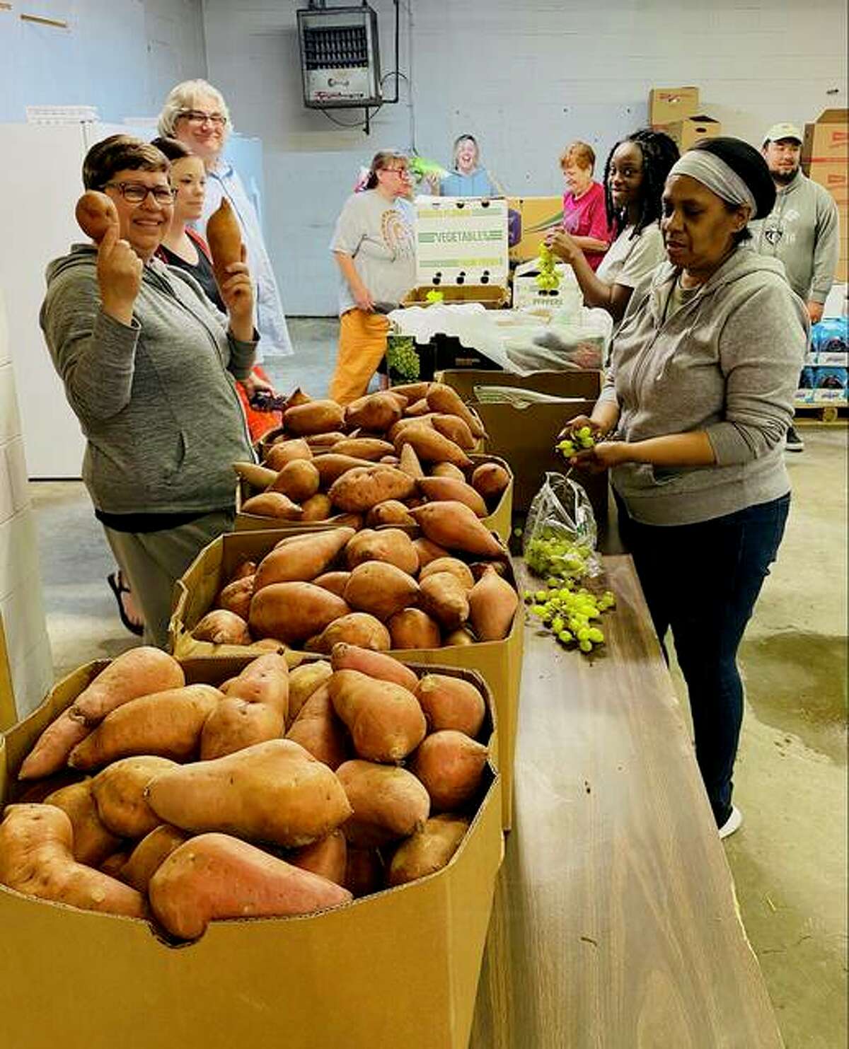 New food pantry opens Friday in Alton