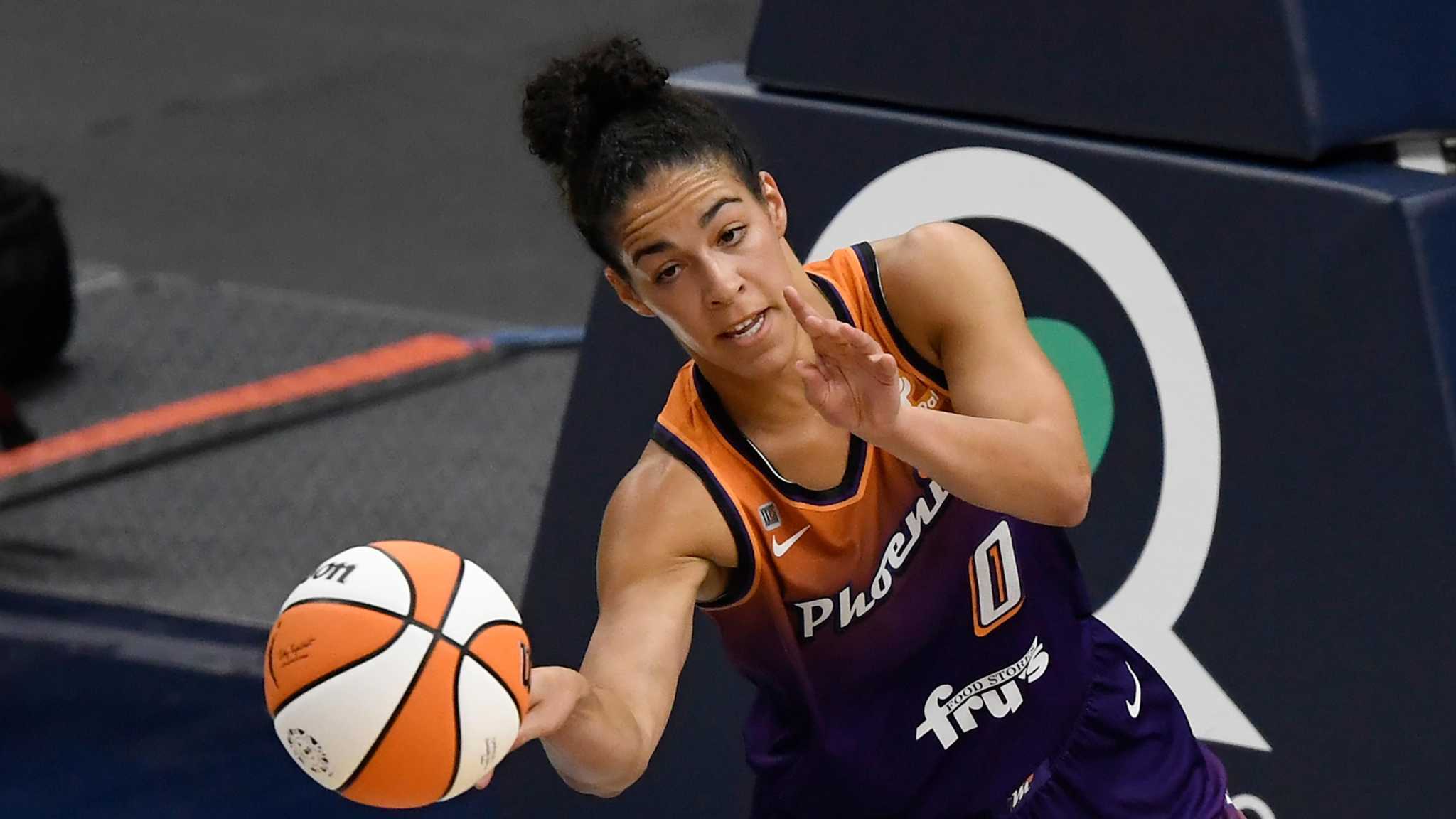 Kia Nurse for the win: Former UConn star sinks midcourt buzzer-beater ...