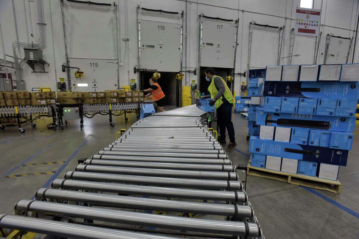 Federal safety officials probe Amazon warehouse in Schodack