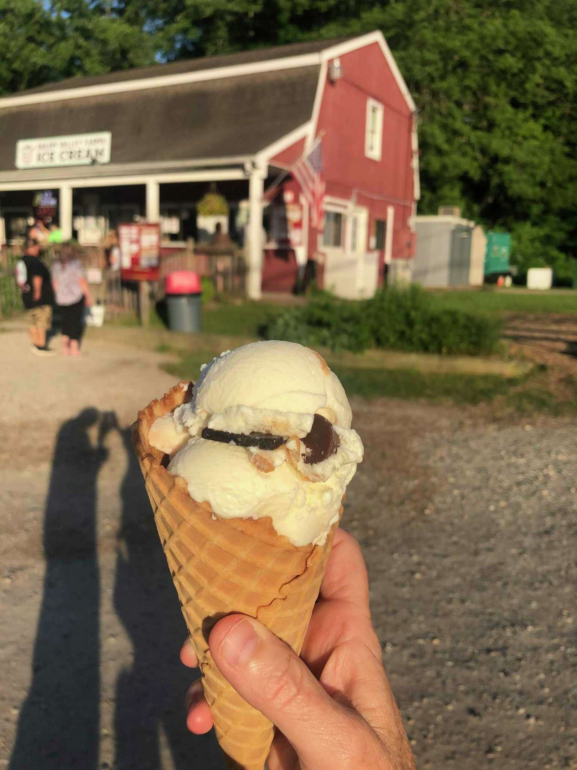 11 local ice cream places worth an afternoon drive in Connecticut
