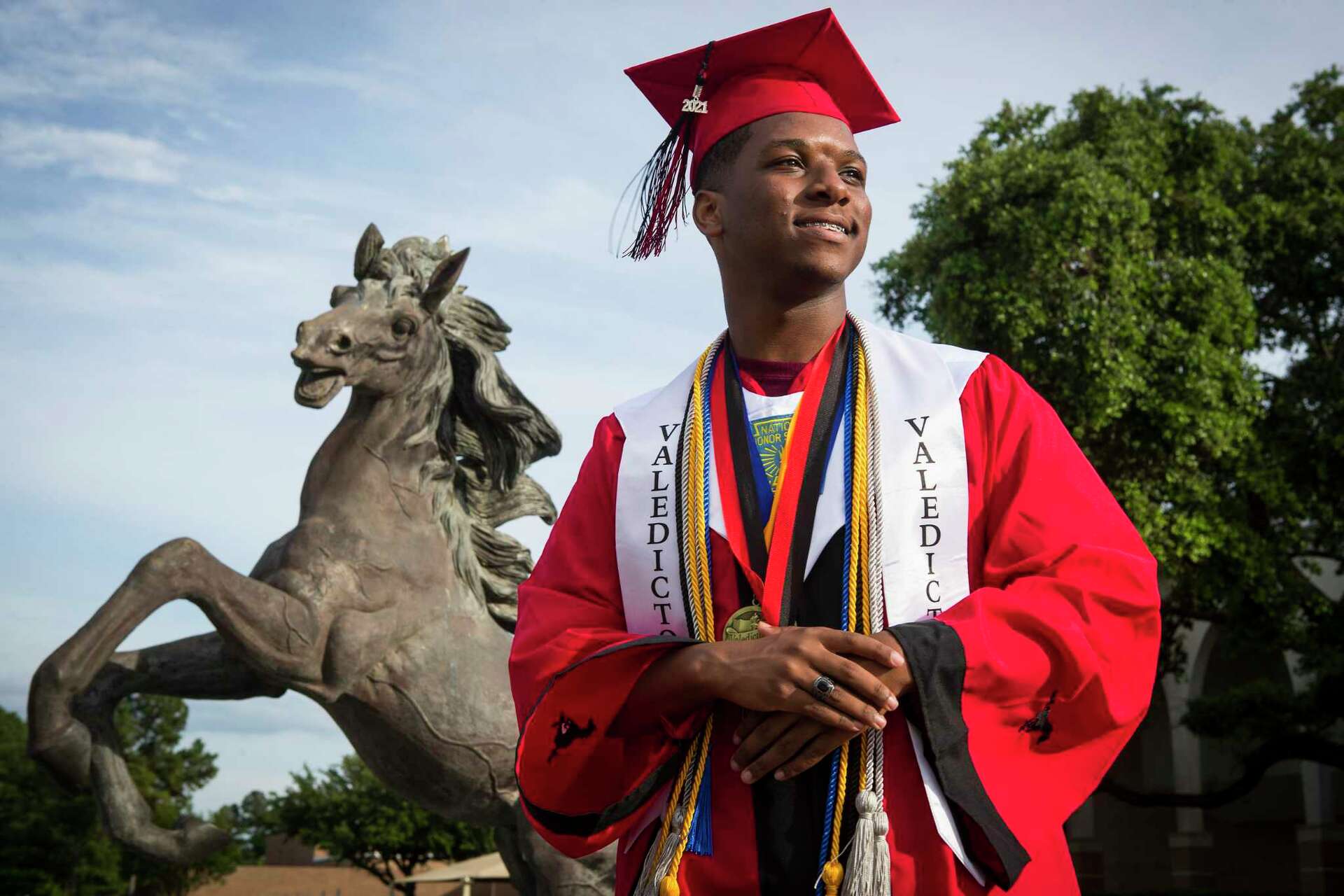Westfield's viral valedictorian makes history again in Spring ISD