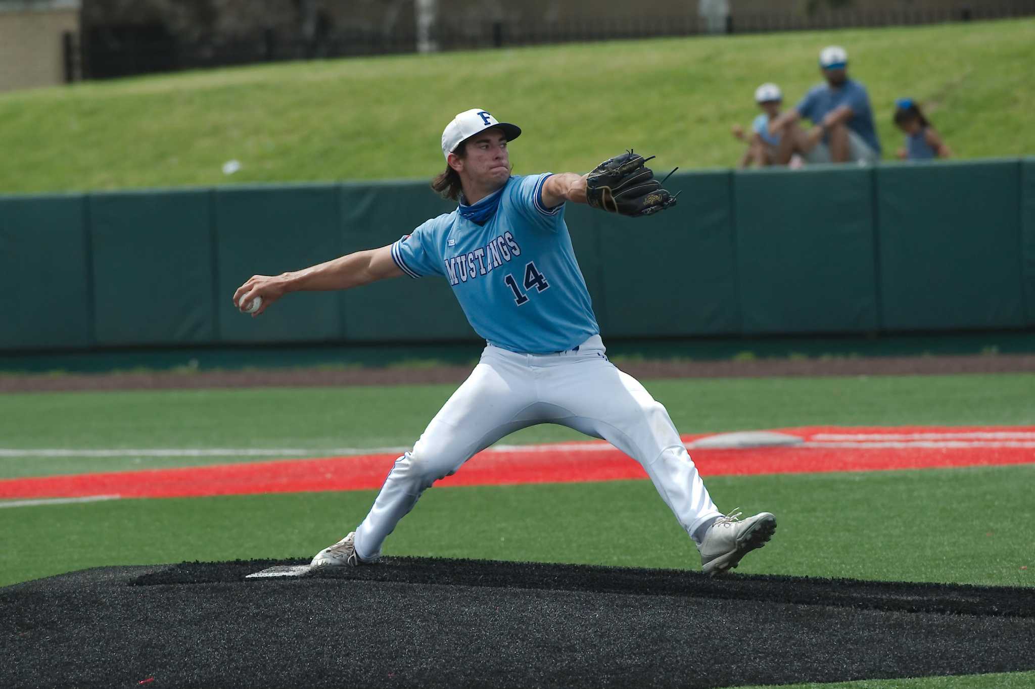 Barbers Hill ousts Friendswood to earn state baseball berth