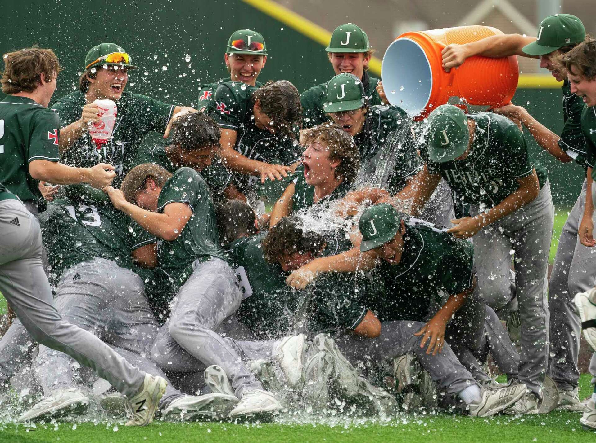 Strake Jesuit sweeps Jersey Village to reach state baseball