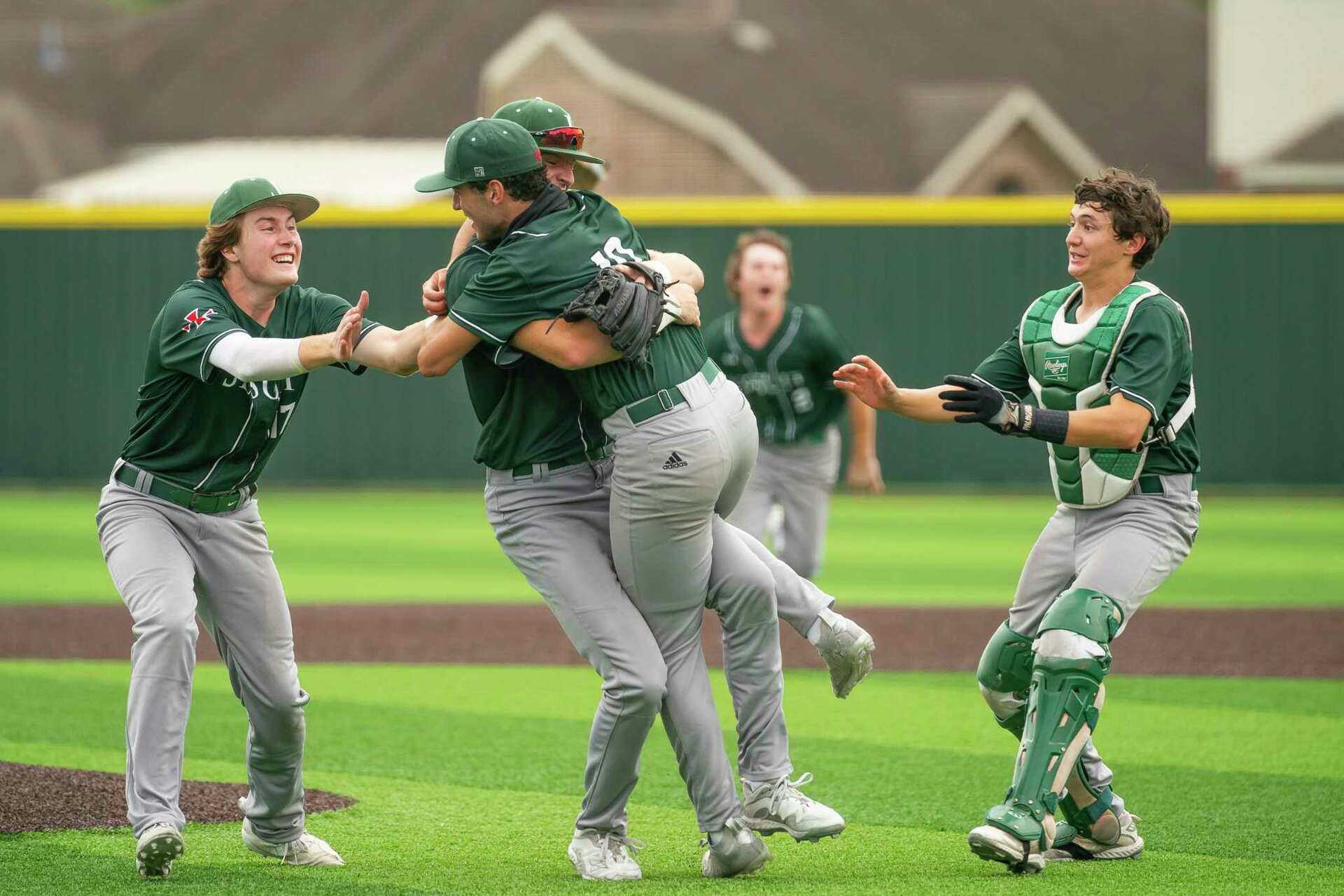 Strake Jesuit sweeps Jersey Village to reach state baseball
