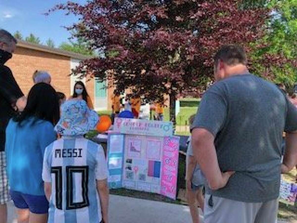 Adams 5th-graders present PYP Exhibition