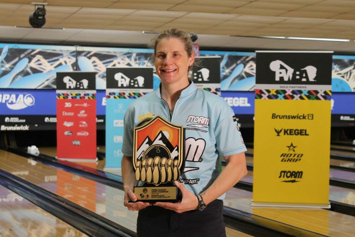 Kelly Kulick ends PWBA drought with victory in Albany Open