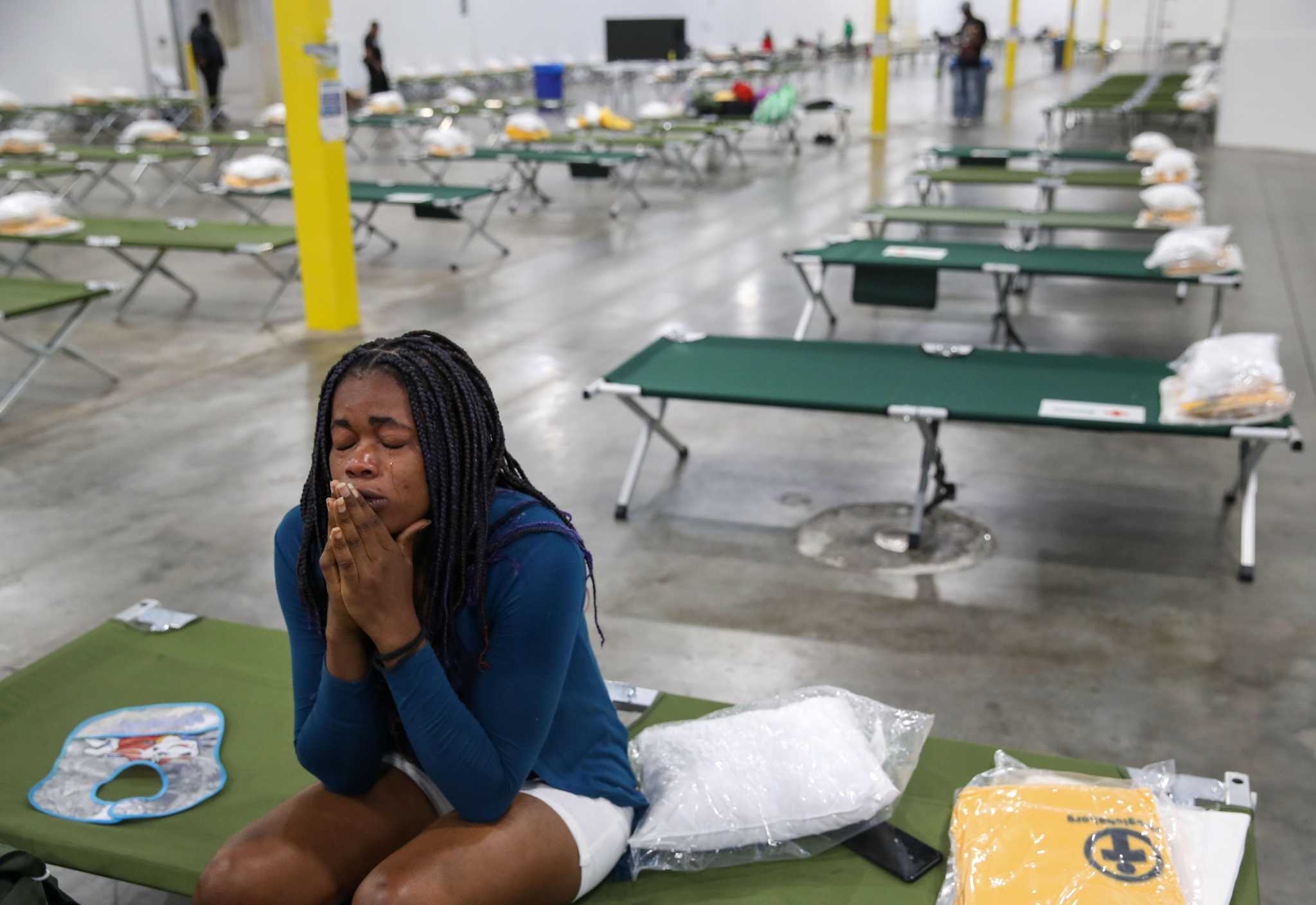 New Houston center opens to help overflow of migrant families