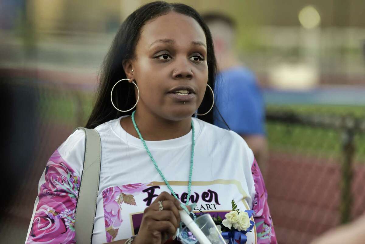 Albany looks for progress in fight against gun violence