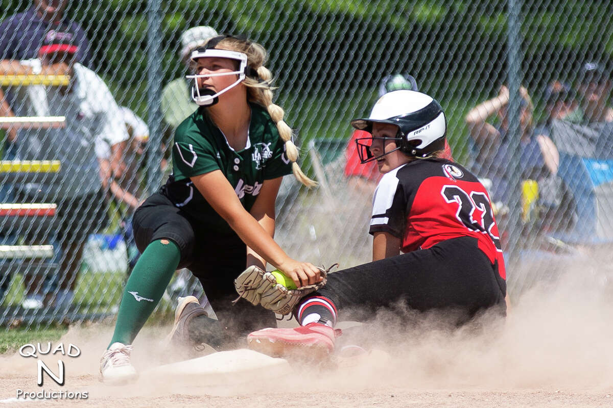 Hatchets claim first district softball title since 1999