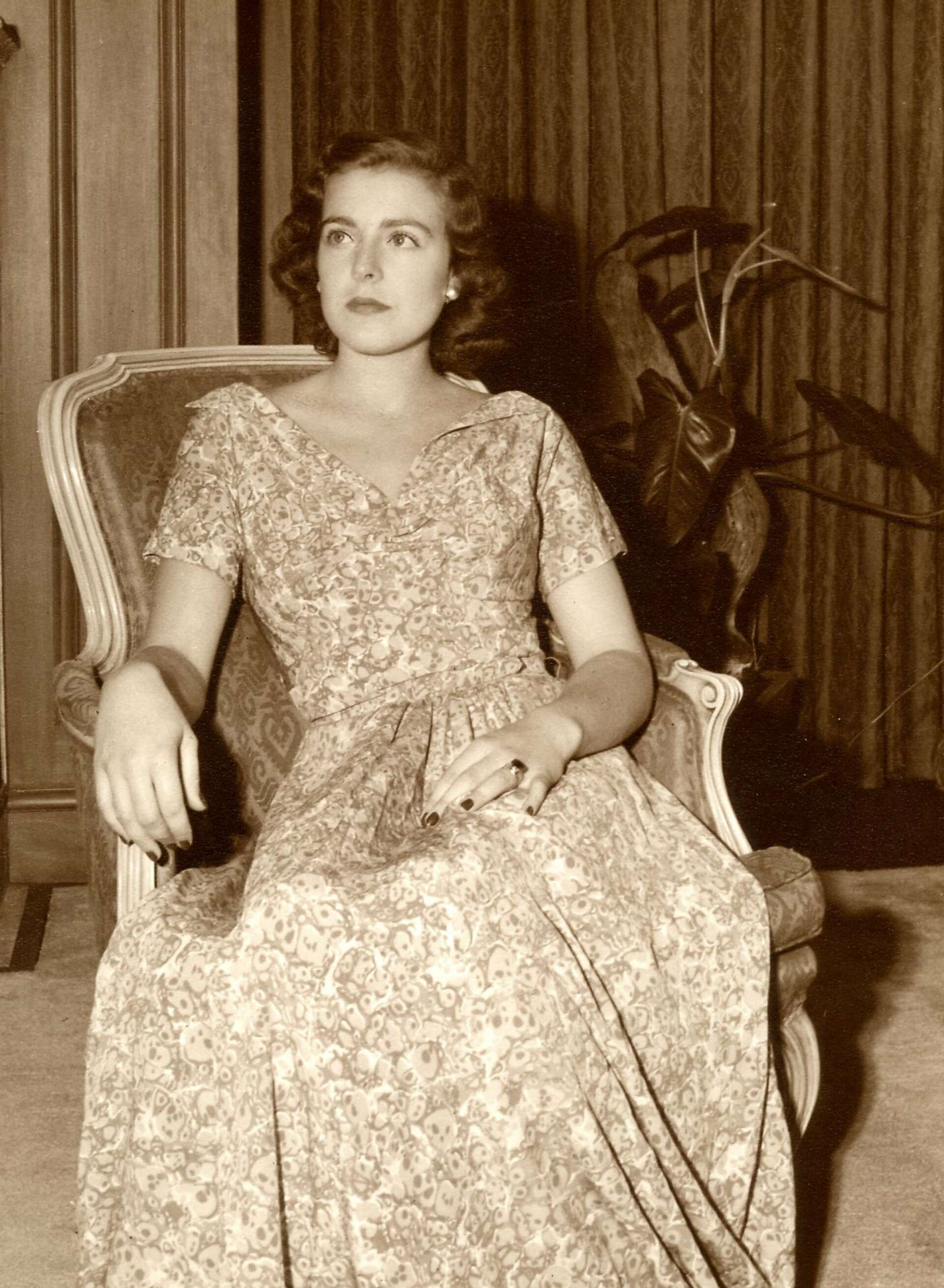 San Francisco socialite left behind caviar, yachts and her family to ...