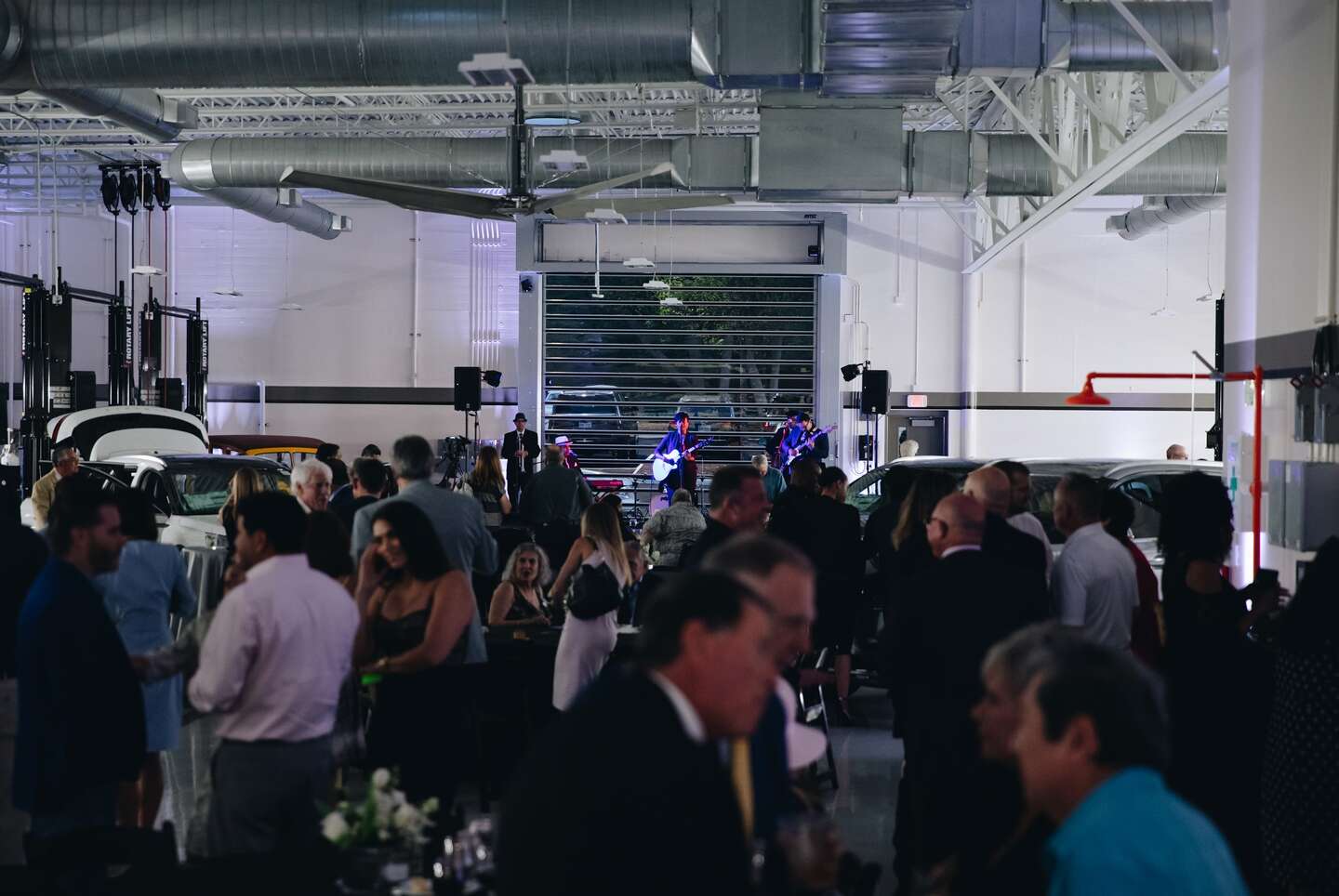 Kahlig Auto Group celebrates grand opening of its newest dealership