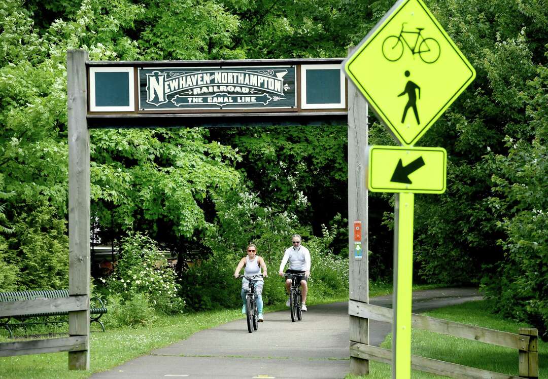 Bicycle journeys in CT: A guide to 20+ mile bike paths in the state