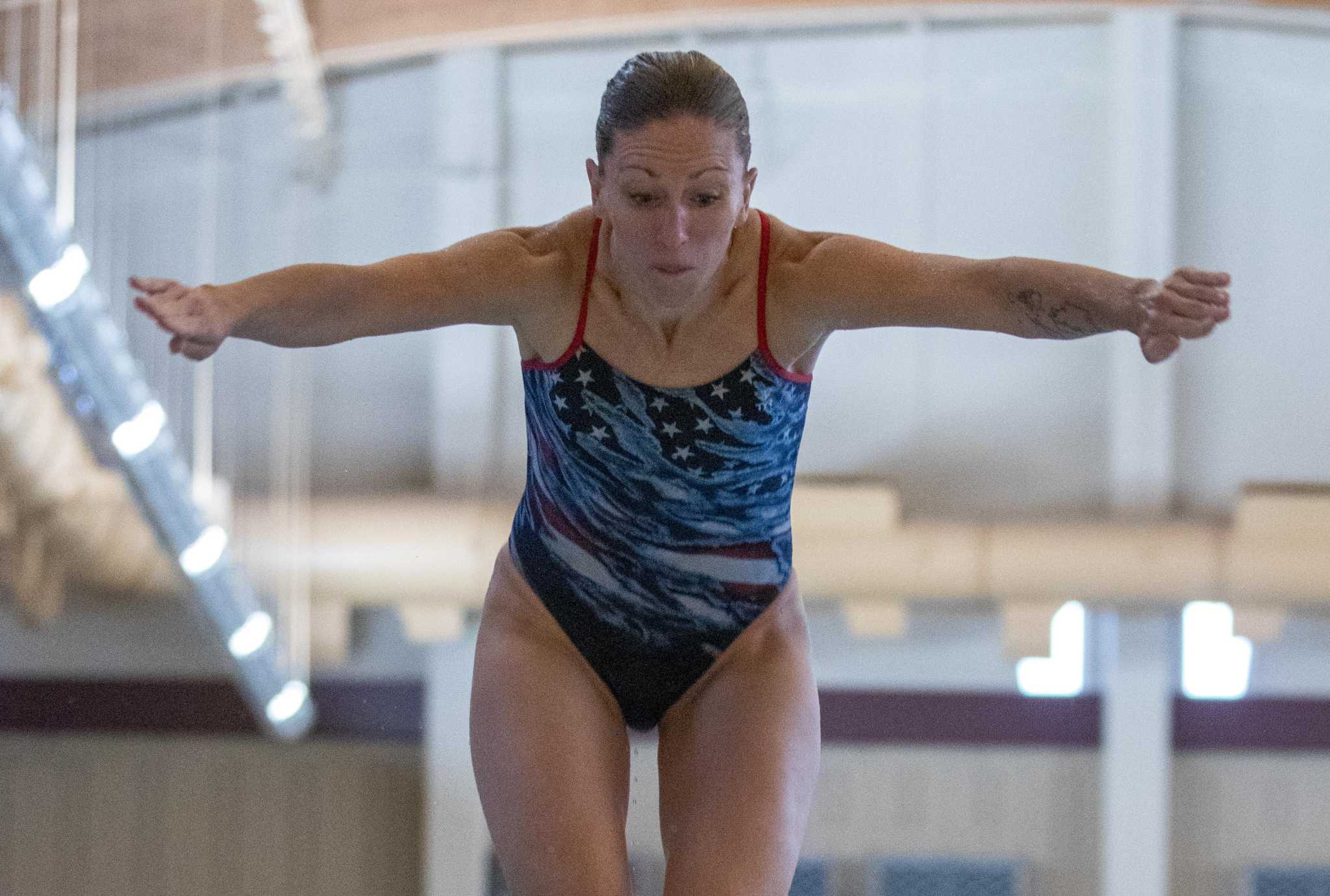 Olympic Diving Inward