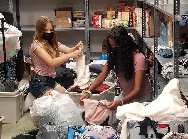 2 Liberty Middle School students start program to help low-income peers