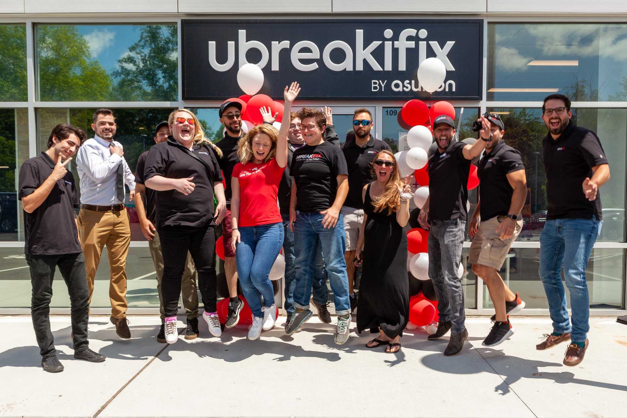 uBreakiFix expands electronics repair operation to Shelton