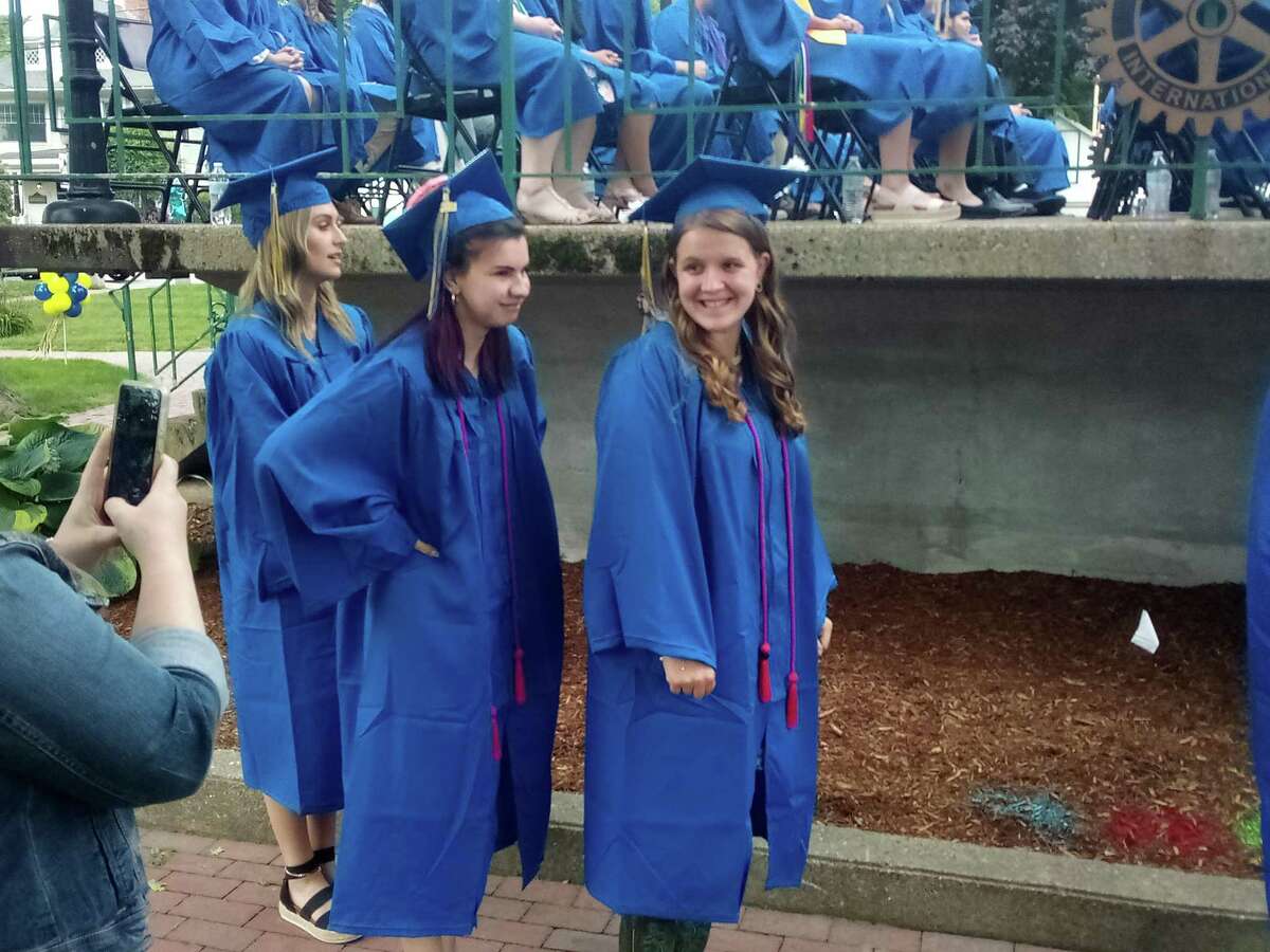 Gilbert’s Class of 2021 celebrates graduation at East End Park