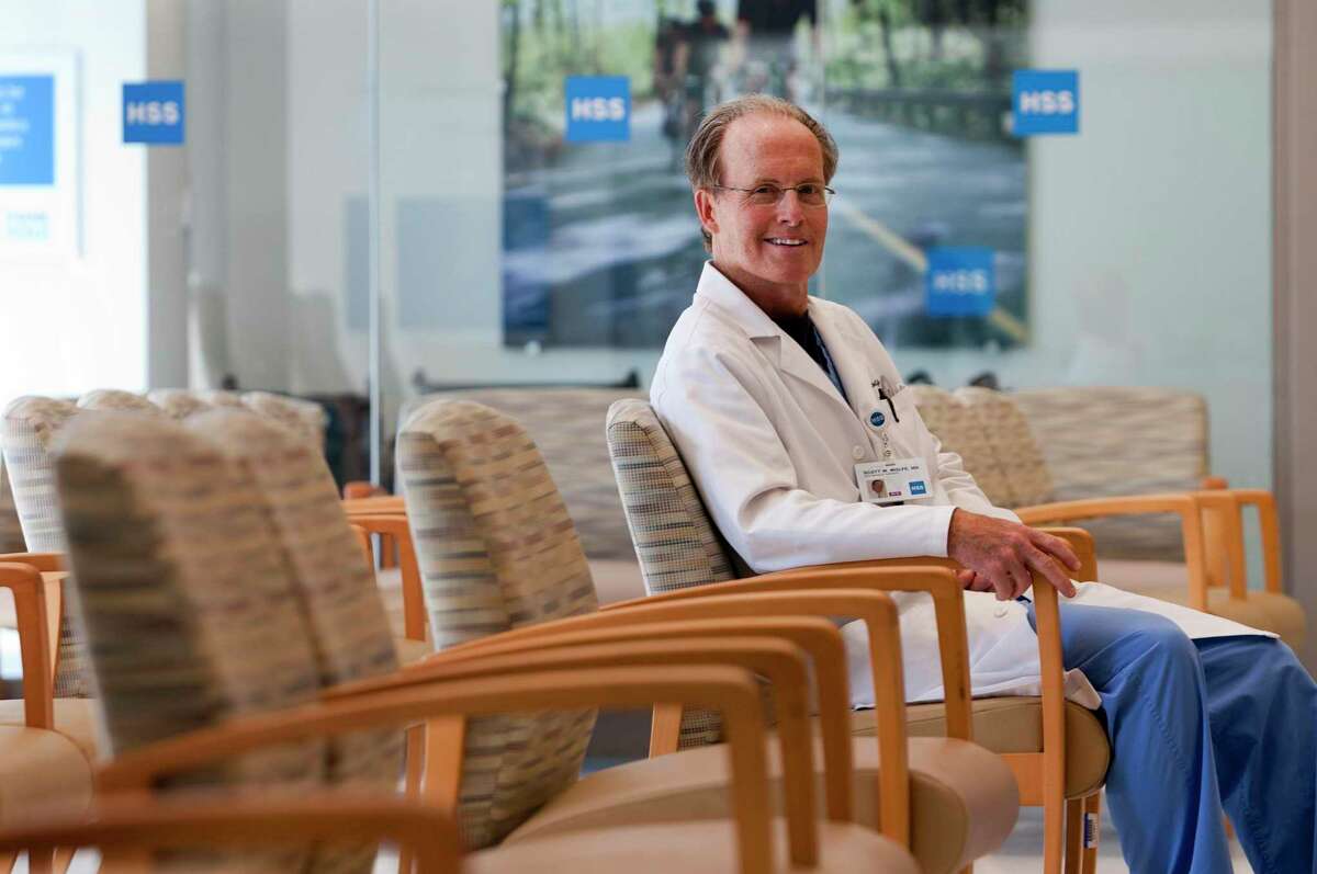 A CT doctor performed the first total wrist replacement surgery ...