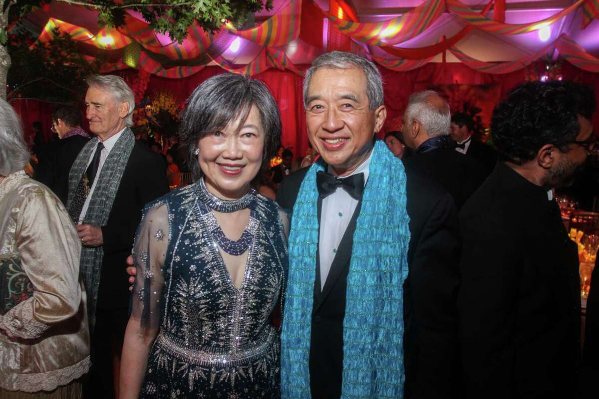 'Incredible India' Tiger Ball raises $1.3 million for Asia Society ...