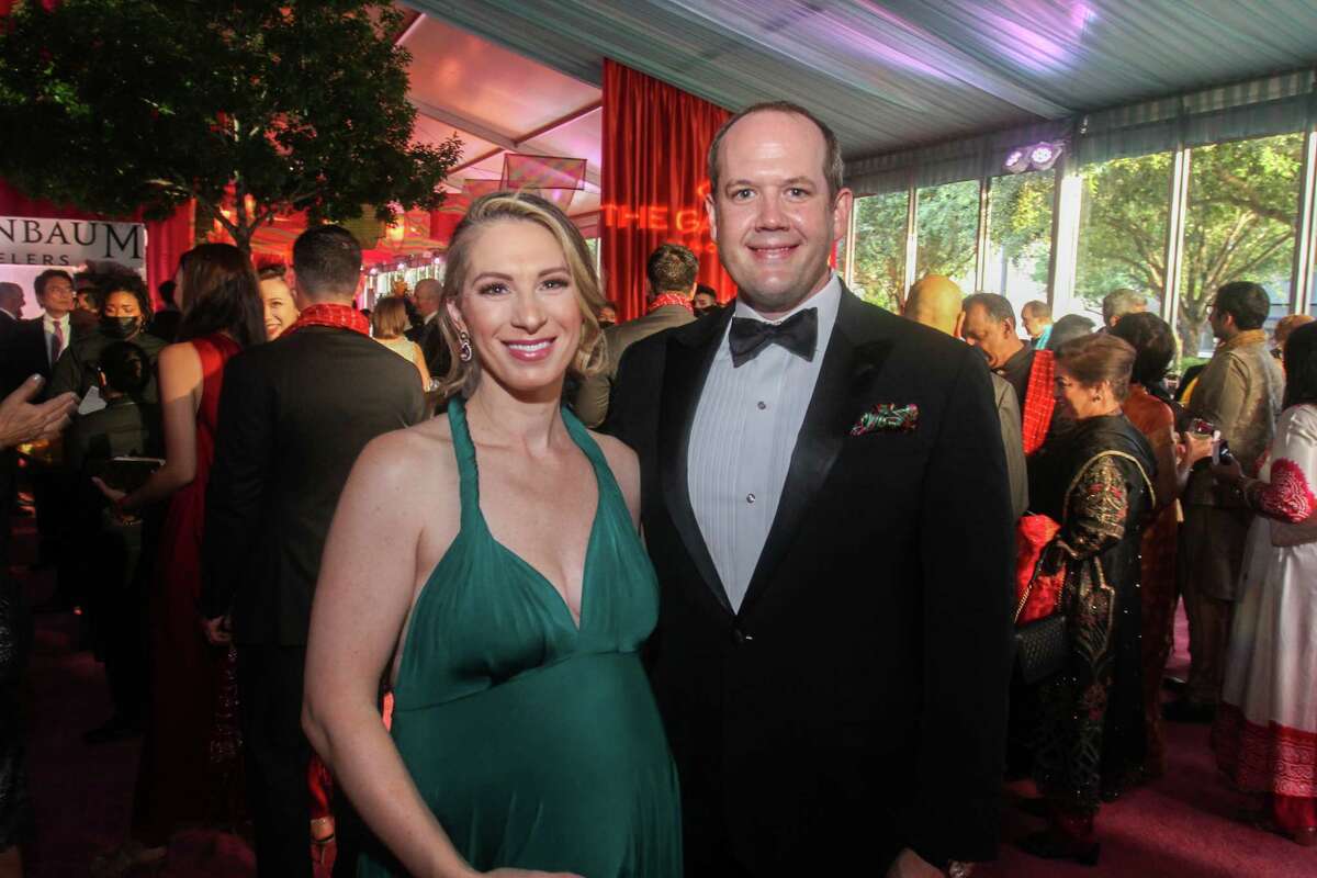 'Incredible India' Tiger Ball raises $1.3 million for Asia Society ...