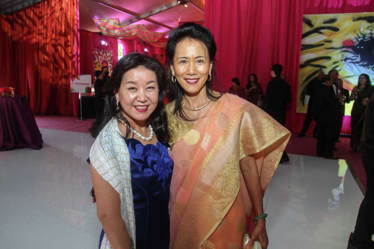 'Incredible India' Tiger Ball raises $1.3 million for Asia Society ...