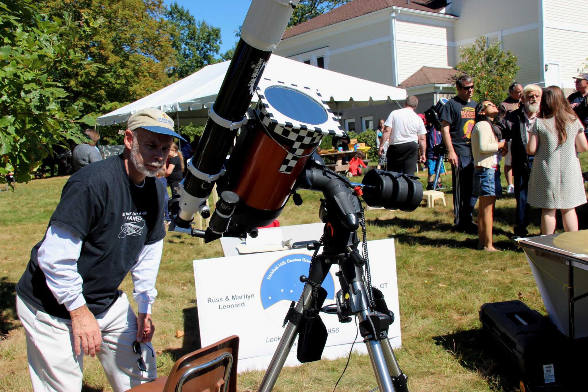 Litchfield astronomy club ready to stargaze in person