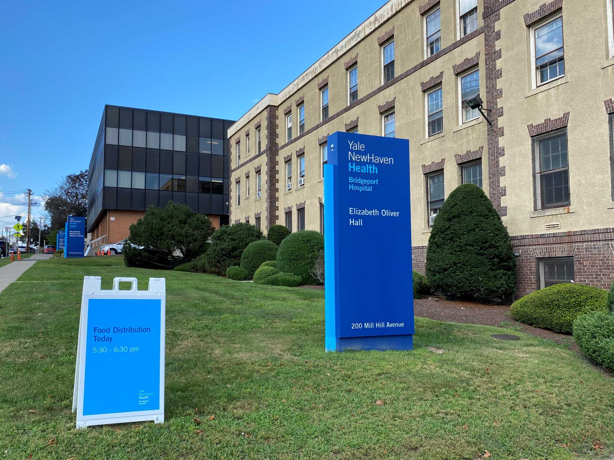 Bridgeport Hospital to hand out food Tuesday