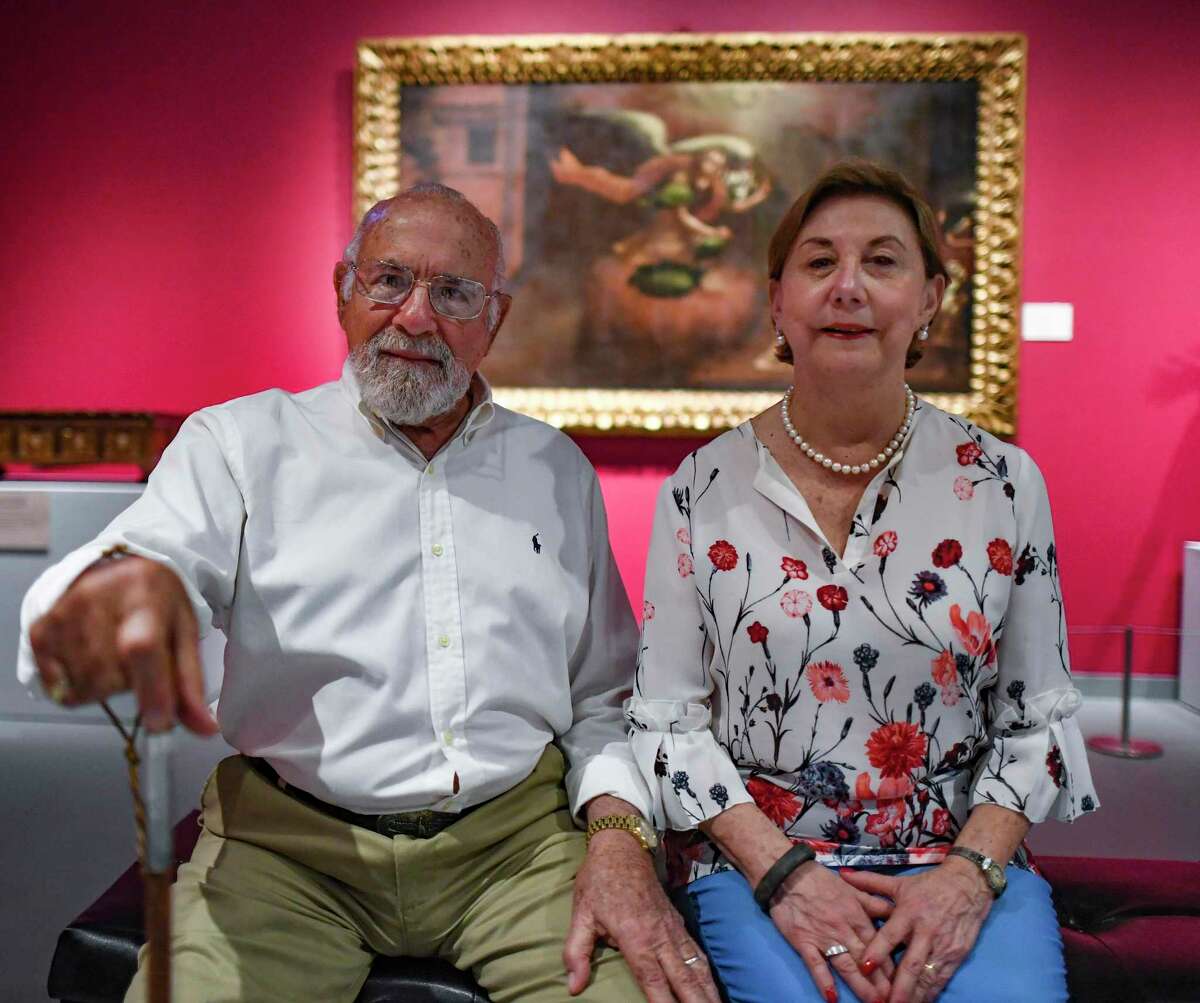 Ayala: Mixing dinosaurs and high art, Bandera museum is nothing if not ...