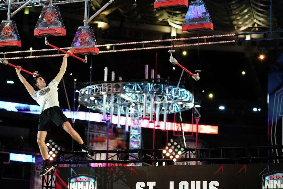 Cy-Fair area American Ninja Warrior siblings go all-in in premiere