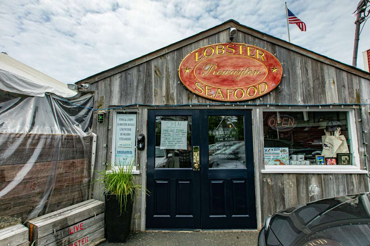 7 cute villages and hamlets in CT to explore this spring