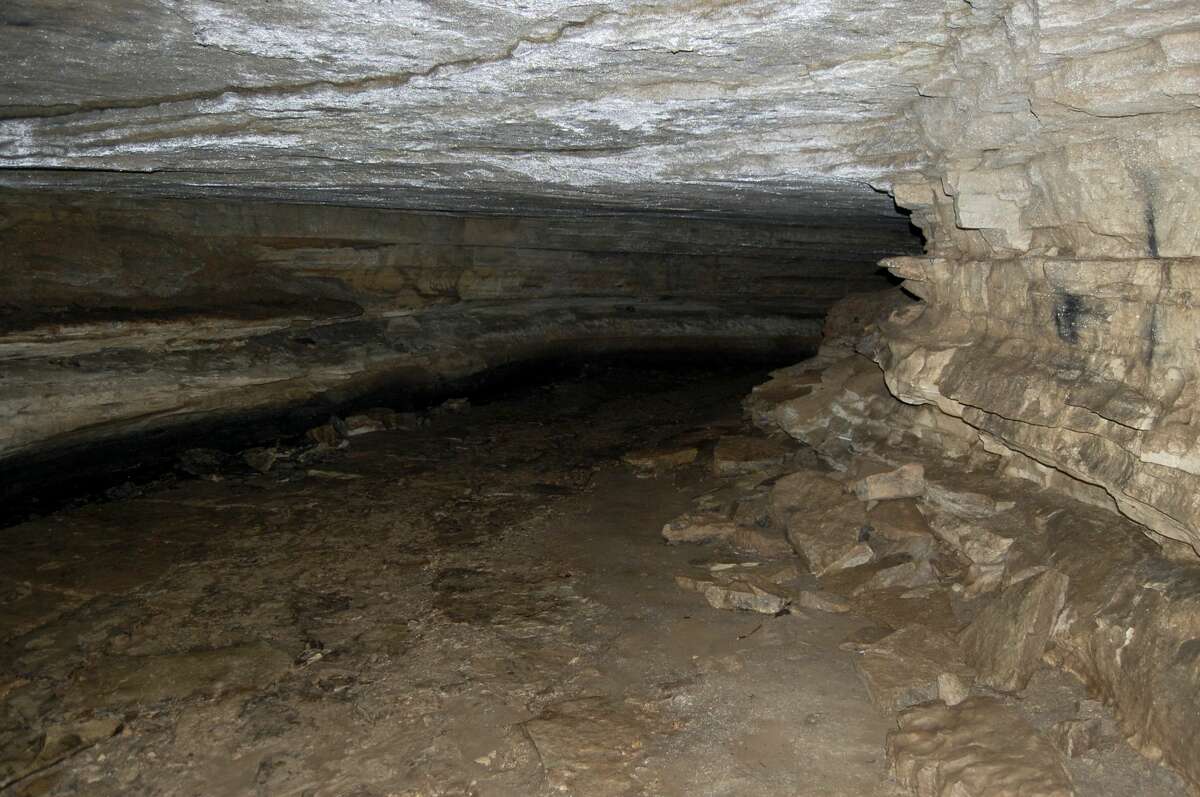 Illinois Caverns reopens after 10 years