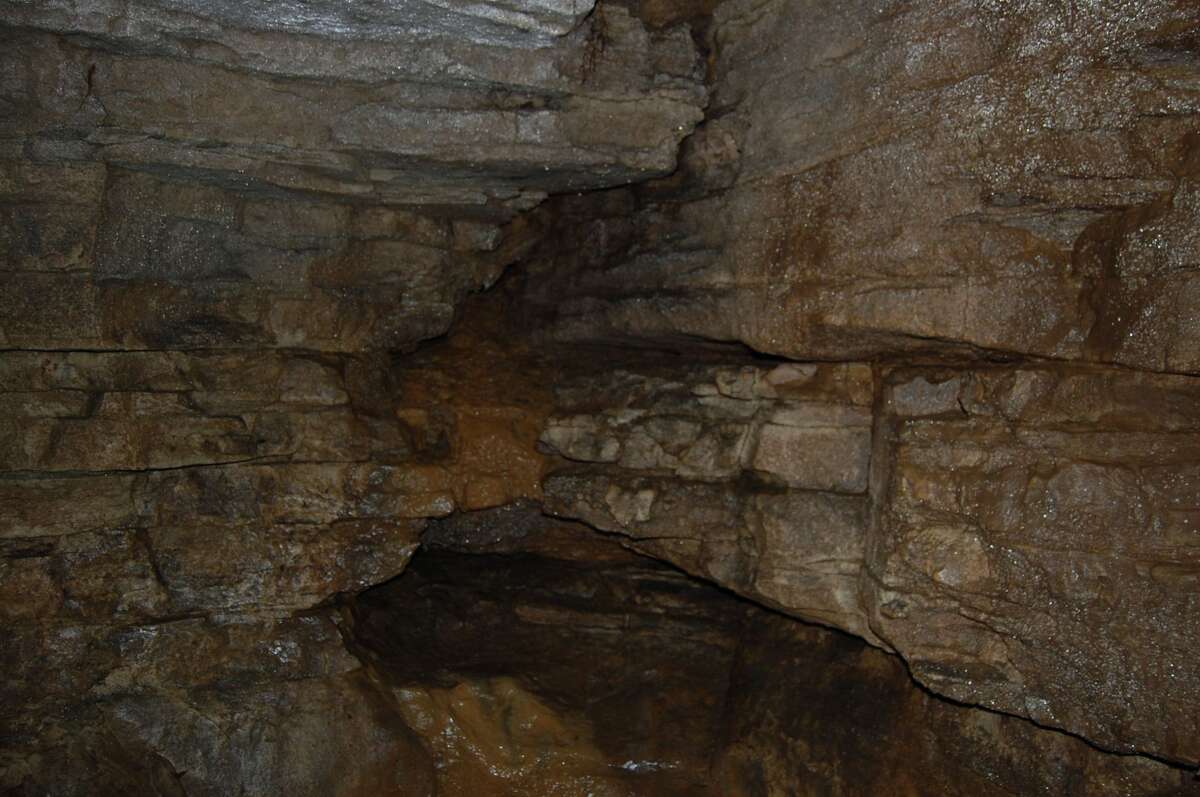 Illinois Caverns reopens after 10 years