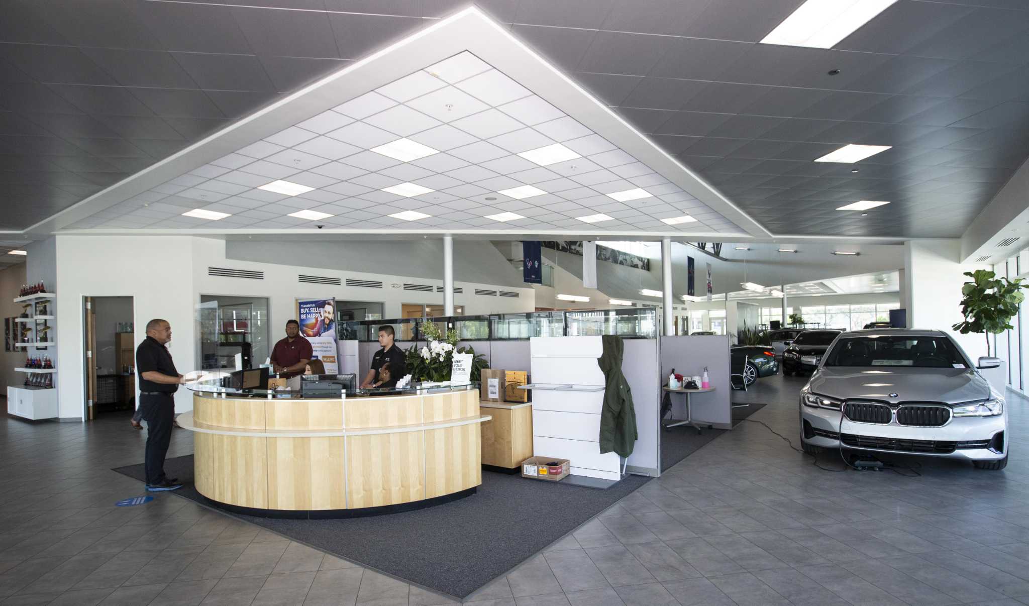 Group 1 Automotive acquires South Carolina-based Modern Classic Motors