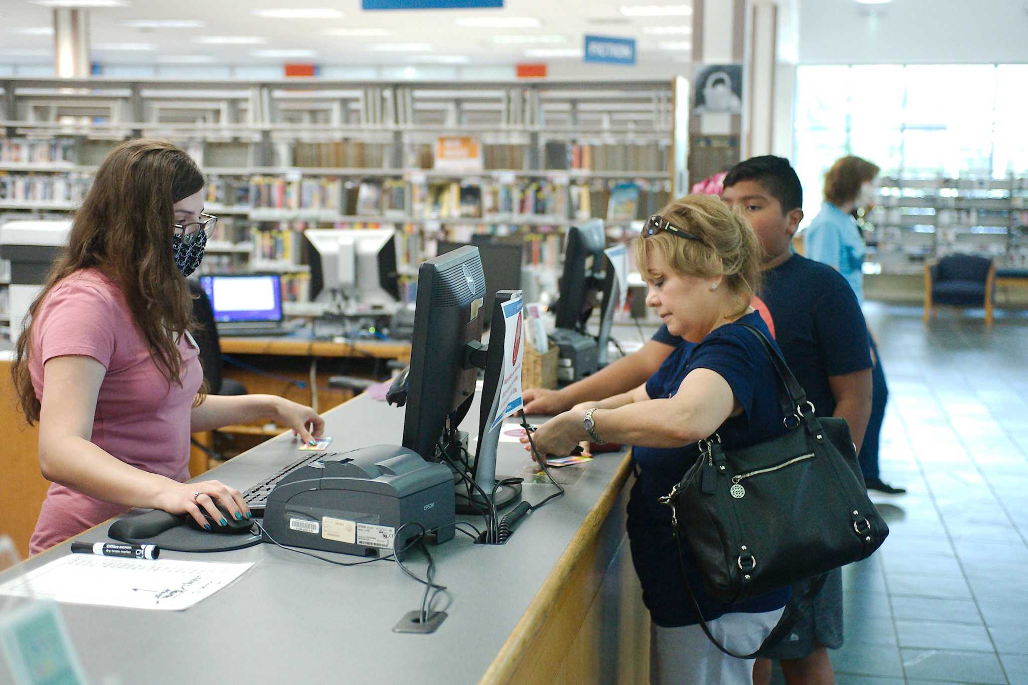 Brazoria County libraries lend not just books but power washers